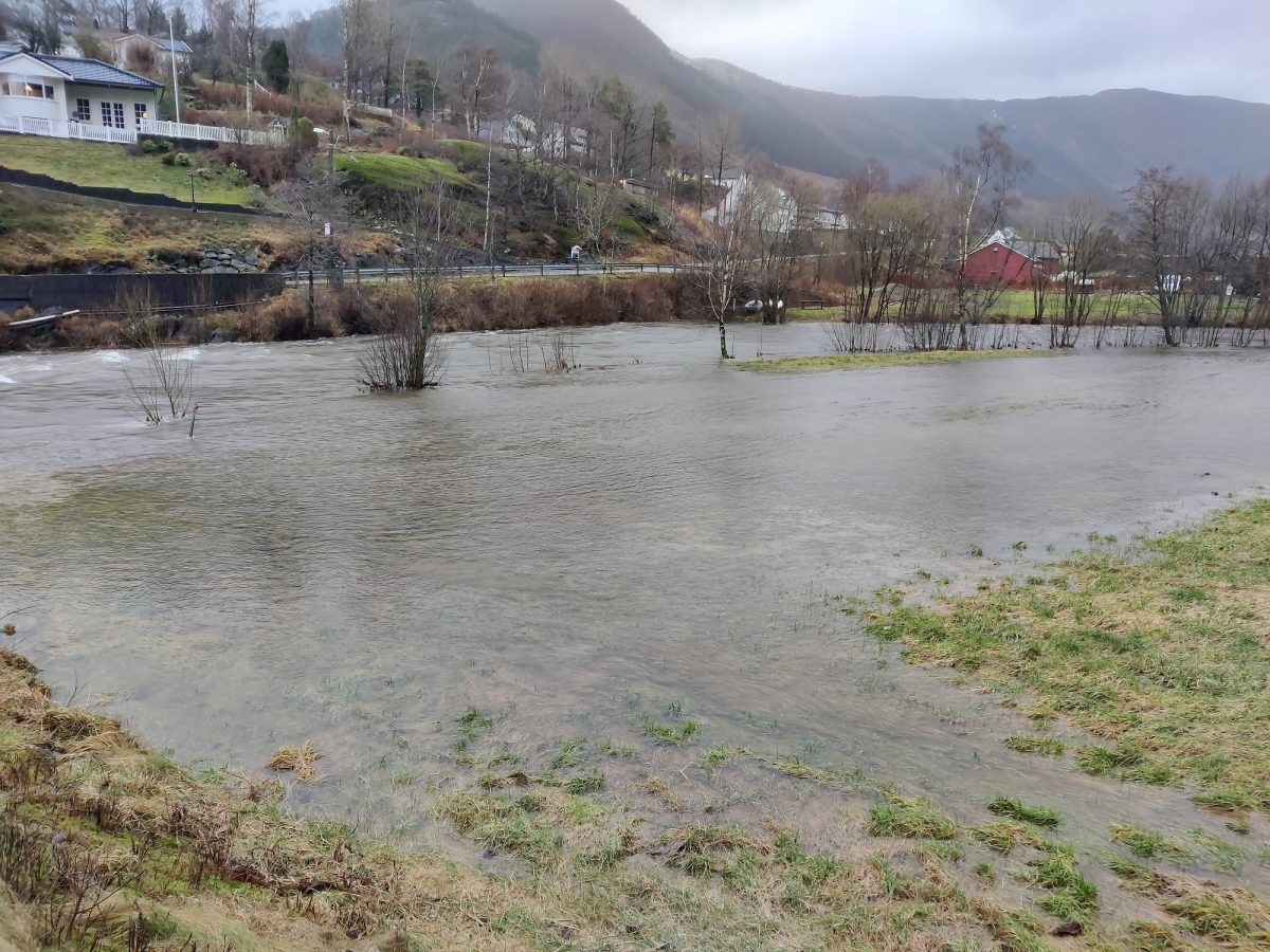 Stor elv. - Uskedalen